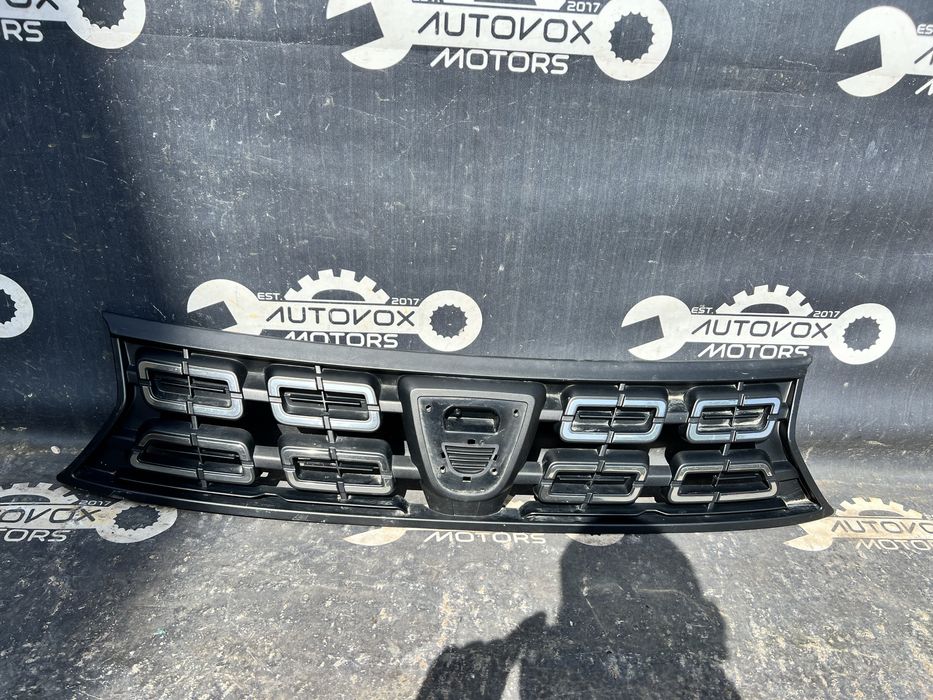 Grila radiator Dacia Duster an 2017-2022 Bucuresti Sectorul 6 • OLX.ro