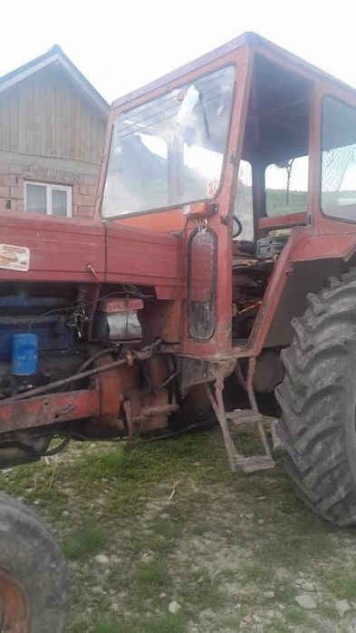 Vând tractor utb 650 Buza • OLX.ro