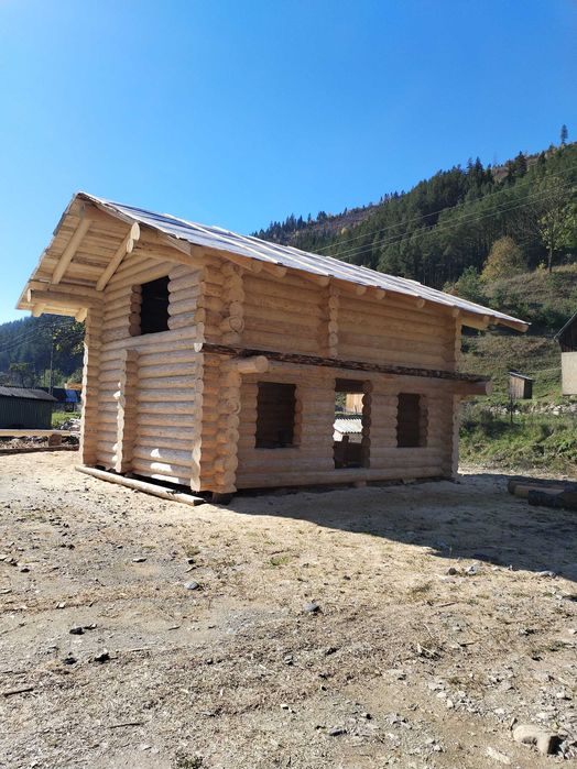 Cabana lemn rotund Buhusi • OLX.ro