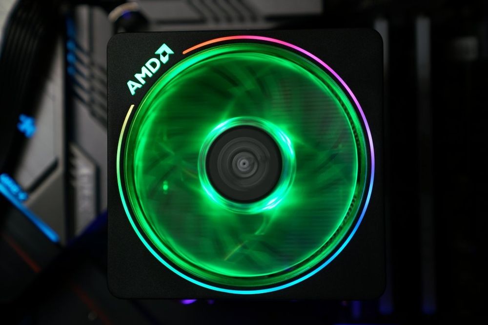 Cooler AMD Wraith Prism LED RGB Ryzen 7 AM4 Iasi • OLX.ro