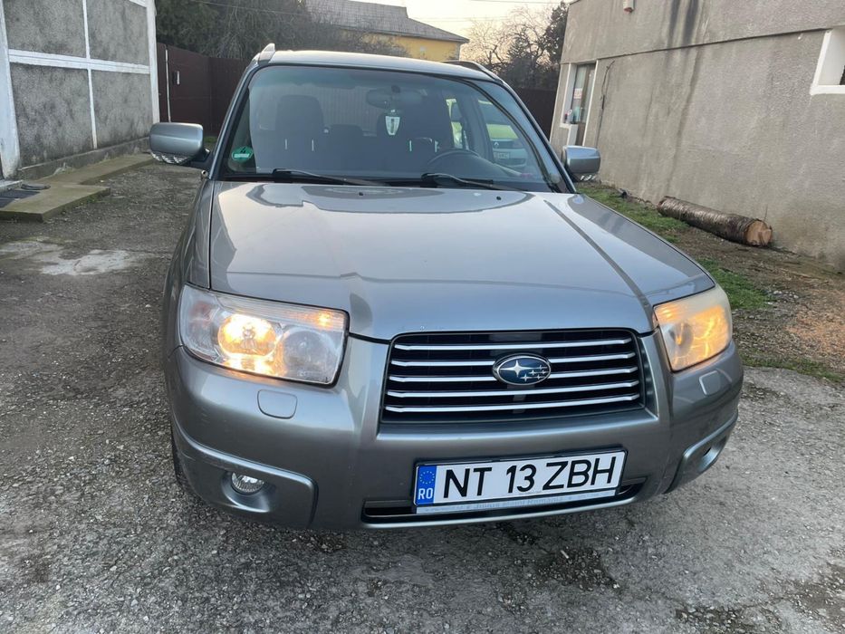 Subaru Forester AWD 2.0 benzina automat Piatra Neamt • OLX.ro