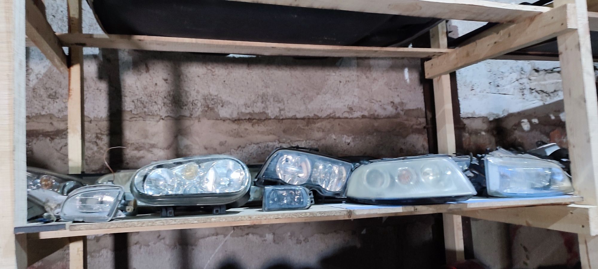 Фары Audi 80 b4. Passat b4. Passat b3. Passat b5.: 25 000 тг ...