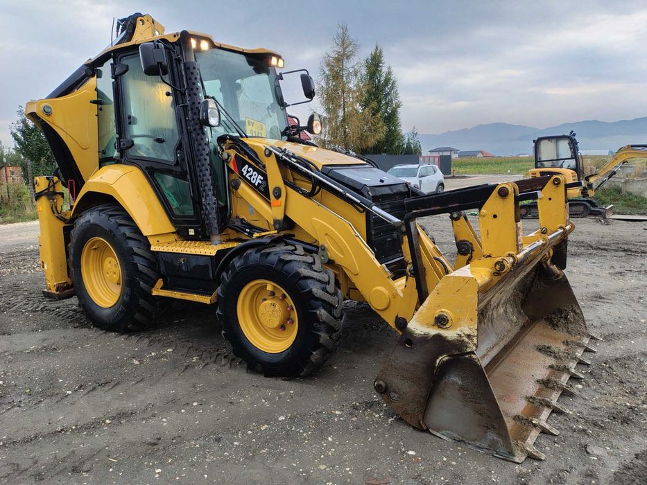 Buldoexcavator CAT 428F2 Brasov • OLX.ro
