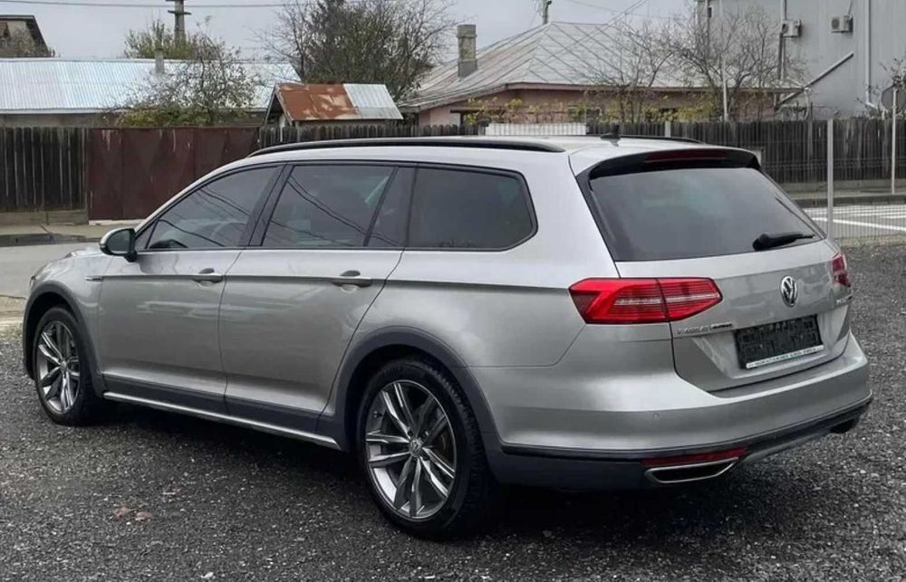 Volkswagen Passat B8 AllTrack R-Line 190CP / DSG / Virtual Cockpit ...