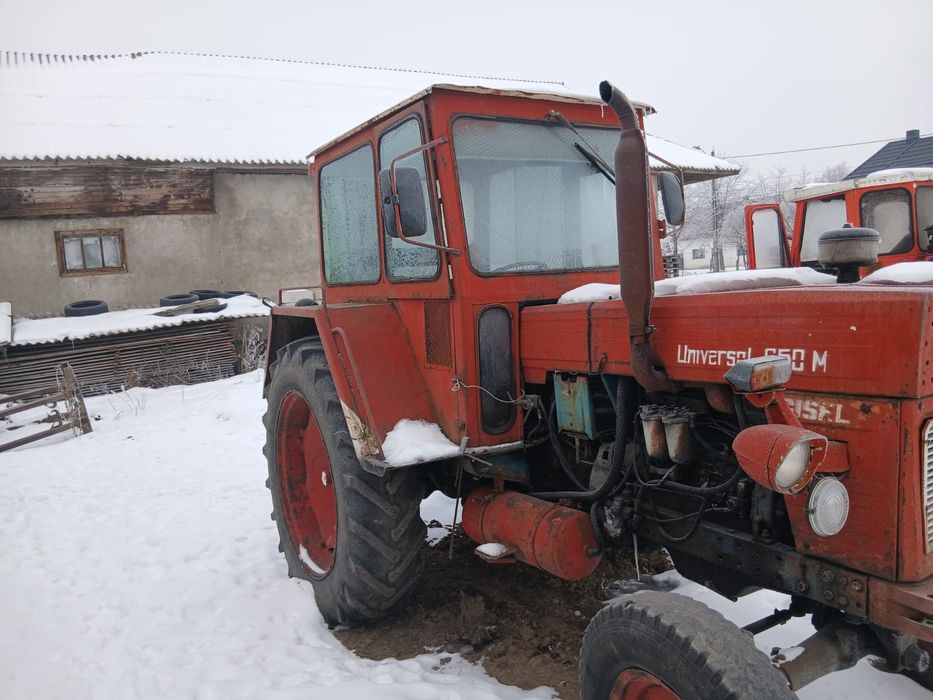 Tractor Universal 650 Fratautii Noi • OLX.ro