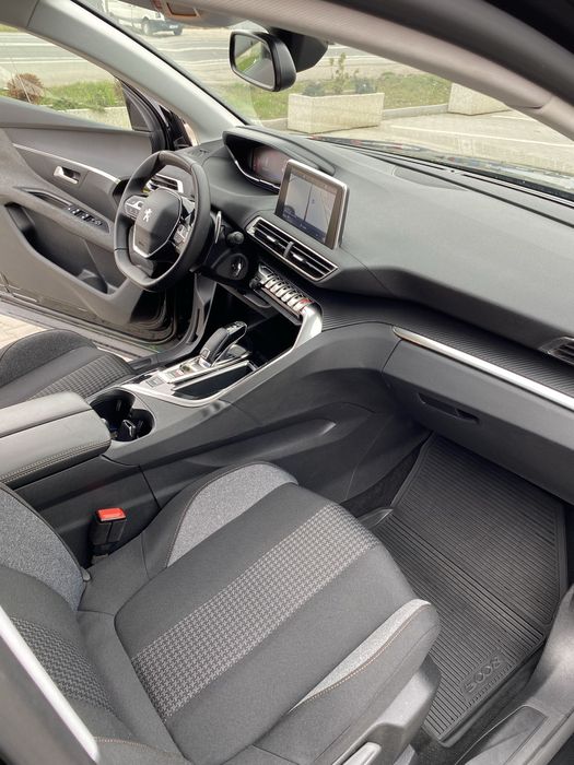 Peugeot 5008 an 2020 7 locuri 1.5 Diesel Apahida • OLX.ro