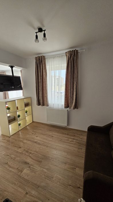 Inchiriez garsoniera Top City Brasov • OLX.ro