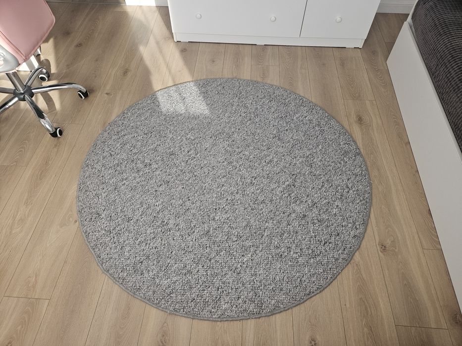 Covor rotund gri 1,5 m Craiova • OLX.ro