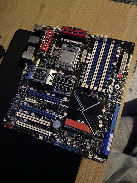 ASUS ROG Rampage Extreme II - placa de baza defecta Drumul Carului • OLX.ro