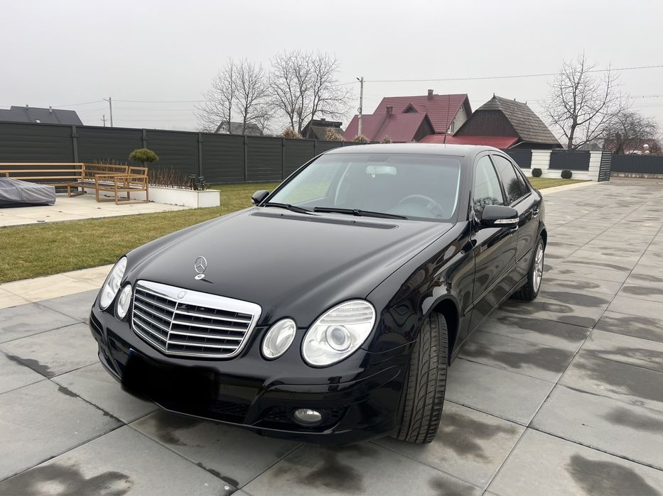 Mercedes E class facelift w211 Radauti • OLX.ro