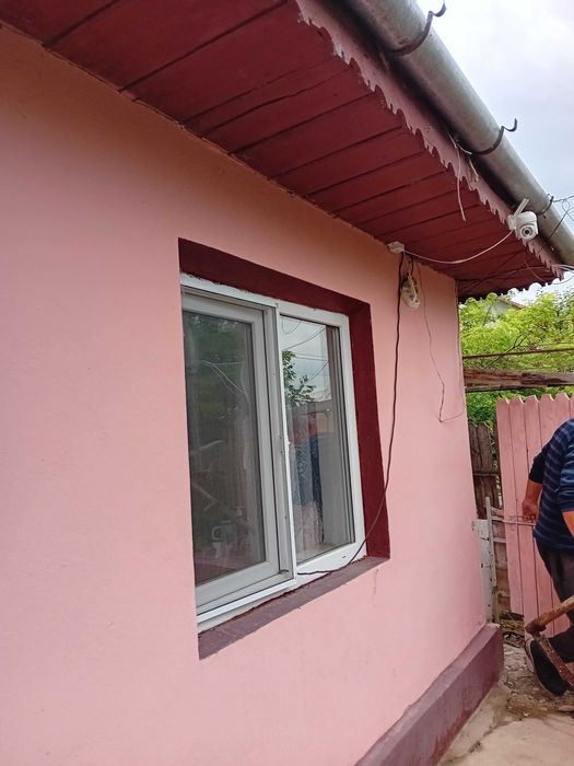 Vand casa din paianta si teren 700m Micsunestii Mari • OLX.ro