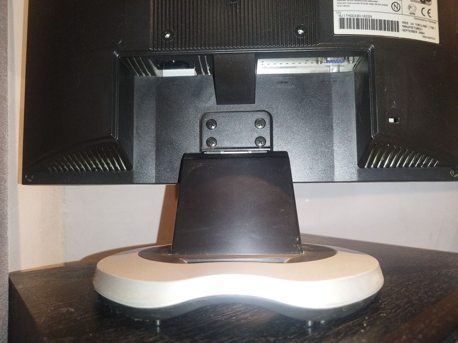 Монитор SAMSUNG 710N S отличен гр. София Хиподрума • OLX.bg