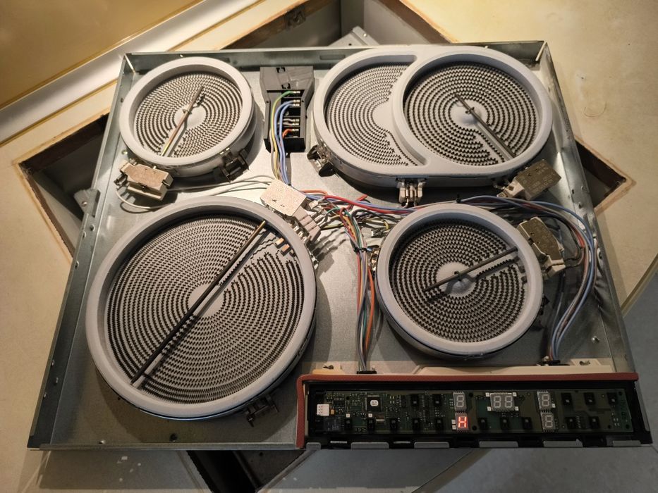 Кухненски плот AEG/Electrolux гр. Варна Левски • OLX.bg