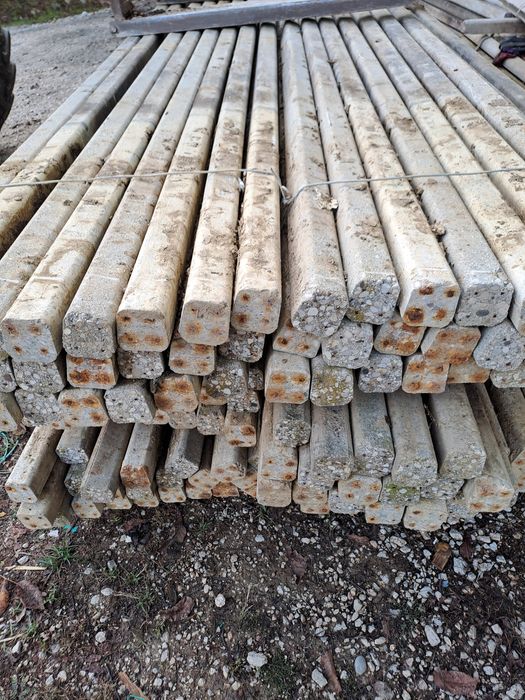 Stalpi de beton vibrat Sohodol • OLX.ro