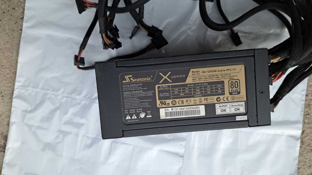 Sursa Gaming Seasonic 1250W ,Modulara 80 gold-pret fix 450 ron Iasi ...