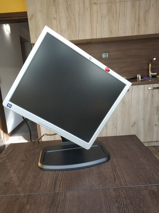 Монитор 17" HP L1740 гр. Троян • OLX.bg