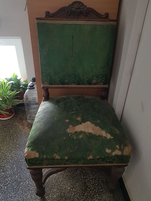 Scaune vechi deosebite Bucuresti Sectorul 3 • OLX.ro