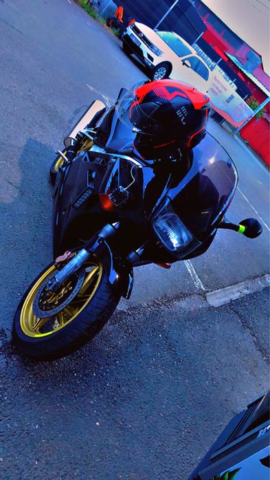 Honda vfr750 rc36 Campina • OLX.ro