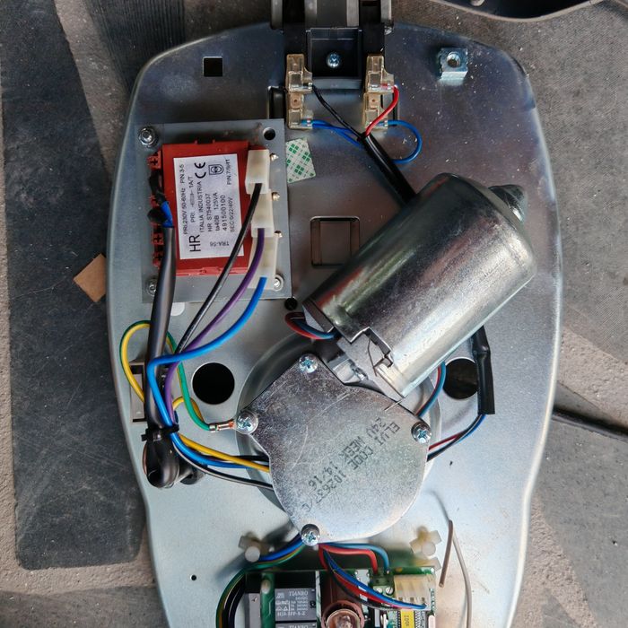 Motor Nice de garaj Livezile • OLX.ro