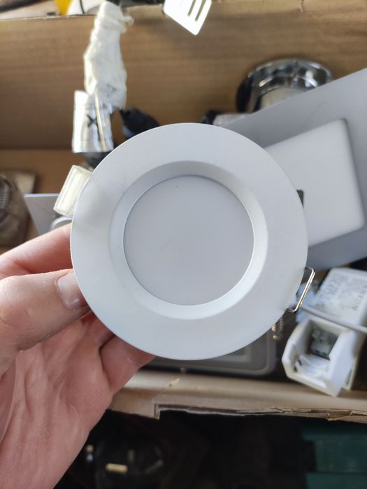 Spot led incastrabil tavan plafon fals gu10 corp iluminat Iasi • OLX.ro