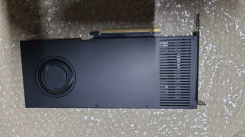 Placa Video Nvidia -Quadro RTX A4000 de 16gb, ca noua la cutie Iasi ...