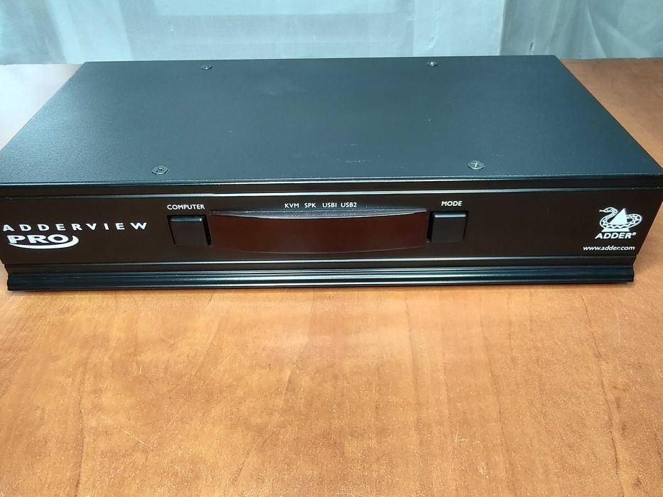 Adder ADDERView 4 PRO DisplayPort Video și comutator periferic ...
