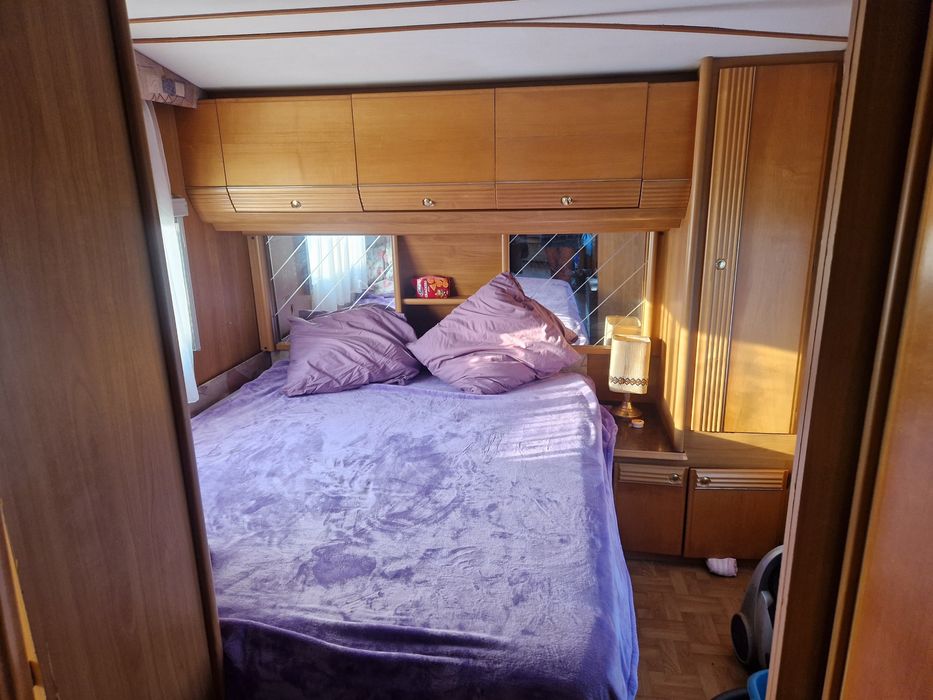 Vand rulota 6.60 m Caiuti • OLX.ro