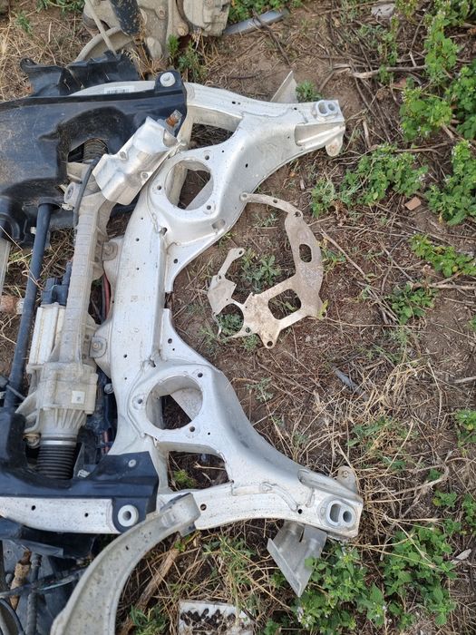 Cadru motor bmw f10 f11 520d 530d Arbanasi • OLX.ro