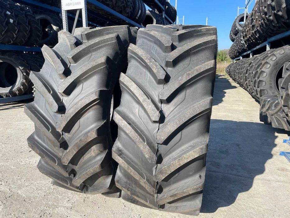 MRL Anvelope Radiale de tractor spate Tubeless 650/65R38 New Holland Timisoara • OLX.ro