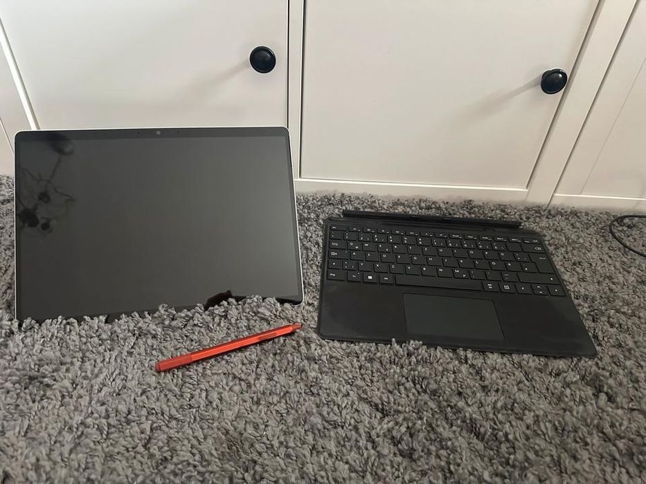 Surface Pro 9 5G Miorcani • OLX.ro