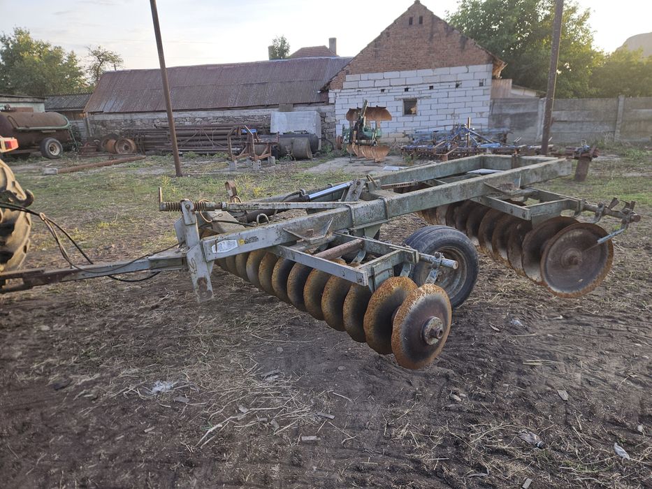 Vand culegatoare porumb,semanatoare,disc,plug,combinator,prasitoare ...