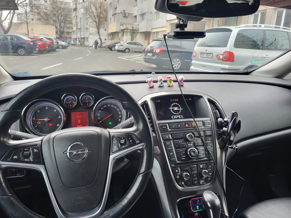 Opel astra j automat. Pret fix Braila • OLX.ro