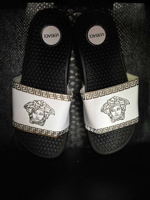#NEW MODEL 2024# Papuci/slapi Versace de piscina/baie/plaja Voluntari ...