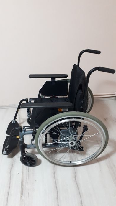 Carut/scaun rulant dizabilitati/handicap Galati • OLX.ro