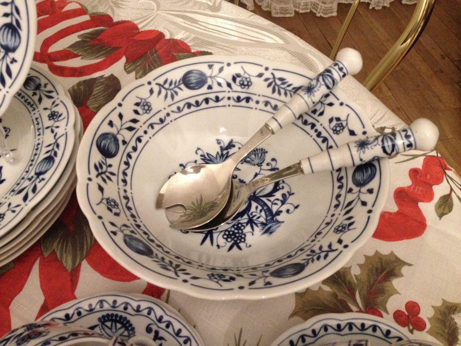 Zwiebelmuster, KAHLA, GDR Сервиз за хранене и кафе за 6 човека 44 ел. гр. София Младост 2 • OLX.bg