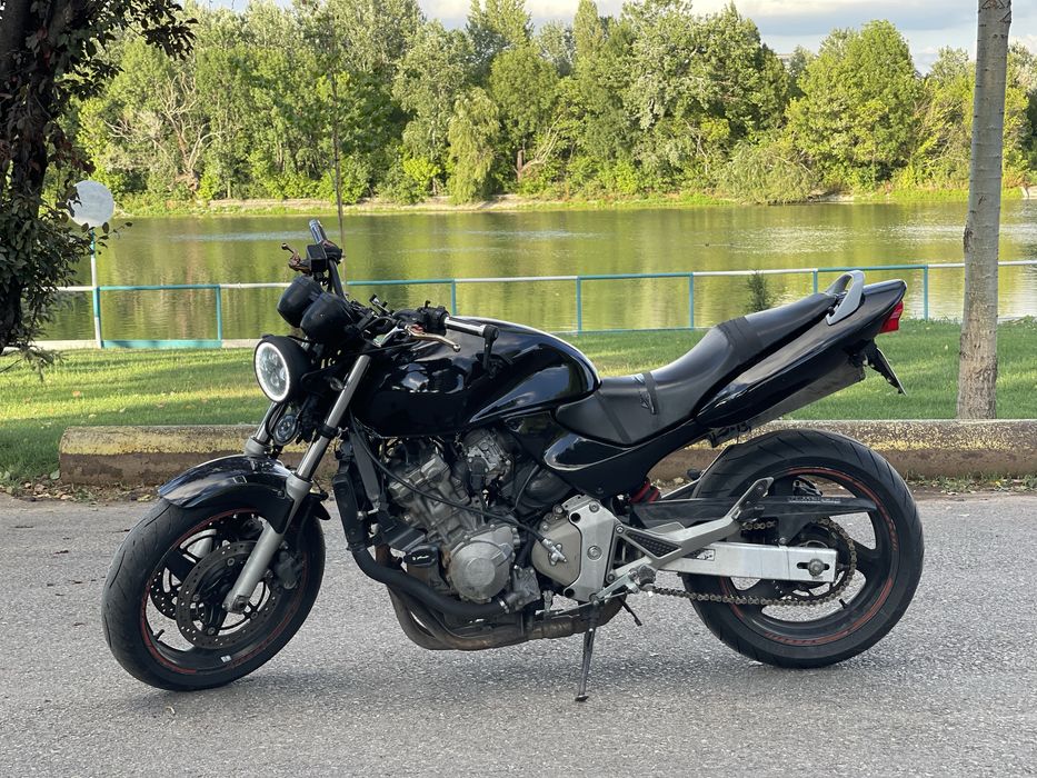 Honda hornet 600 LIMITAT A2 Bucuresti Sectorul 2 • OLX.ro