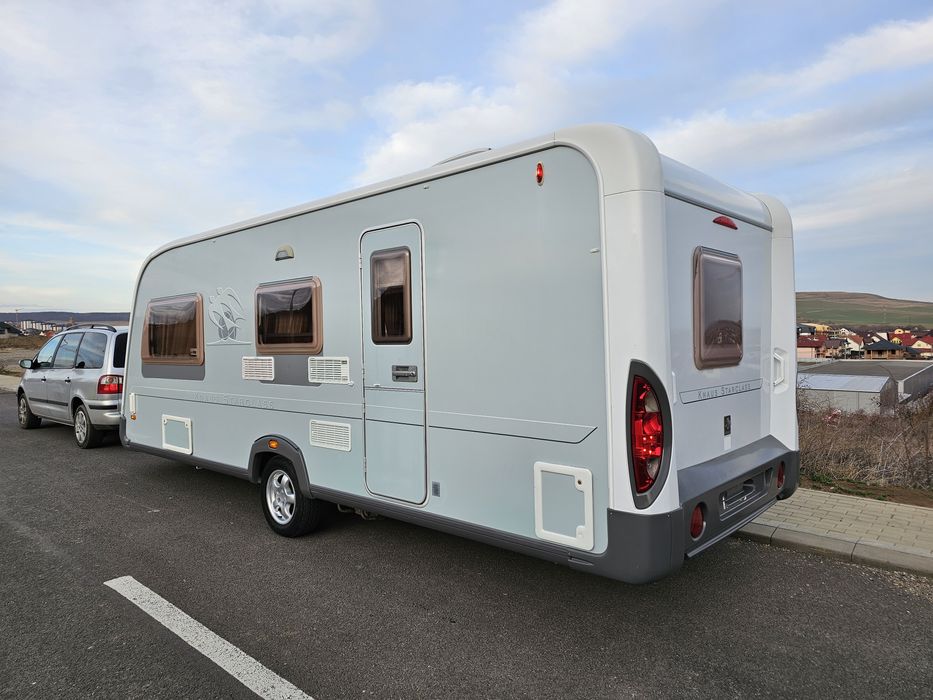 Rulotă Knaus Starclass 560 din 2006, 4/5 persoane, cort cu anexă ...