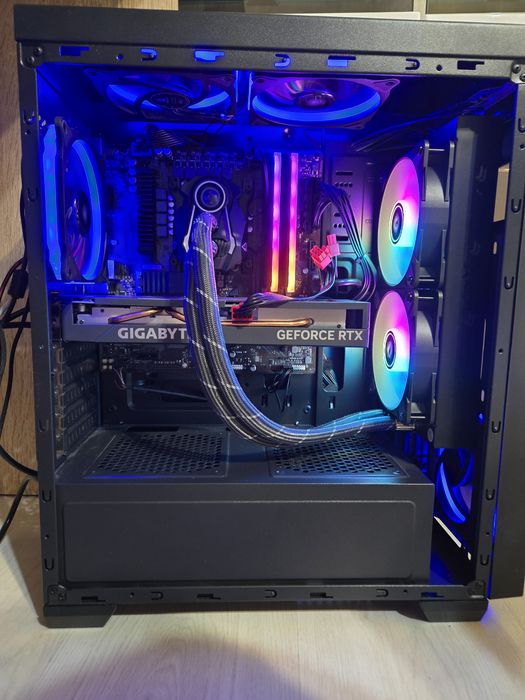 Setup PC Gaming Intel i5-12400F, nVdia RTX 4060 EAGLE OC, Monitor Dell ...