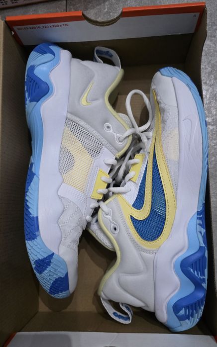 Adidasi Nike Gianis Immortality Baschet Mosnita Veche • OLX.ro