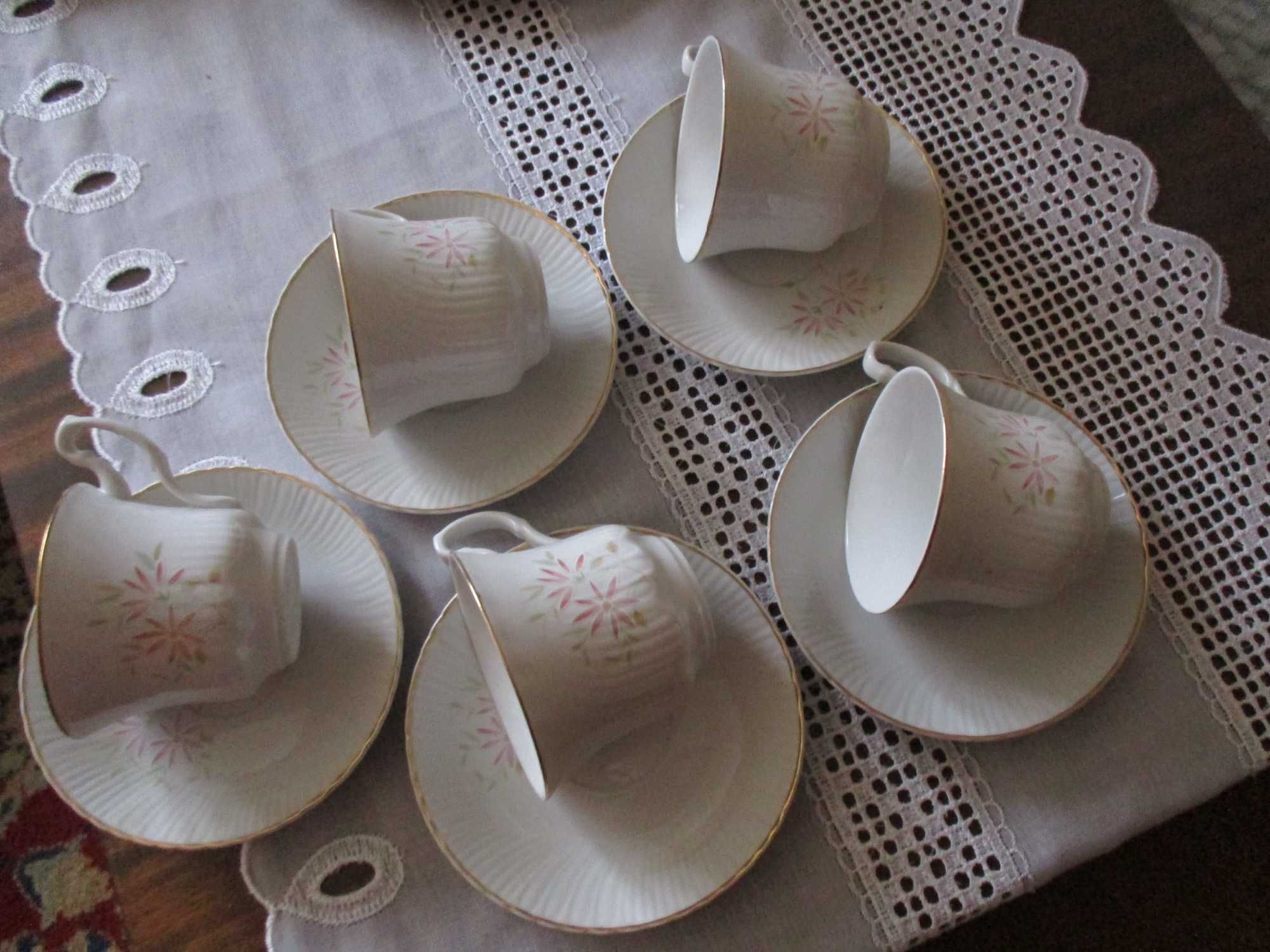 Сервизи за кафе - 12 части/6 части/Сервиз за хранене гр. Троян • OLX.bg