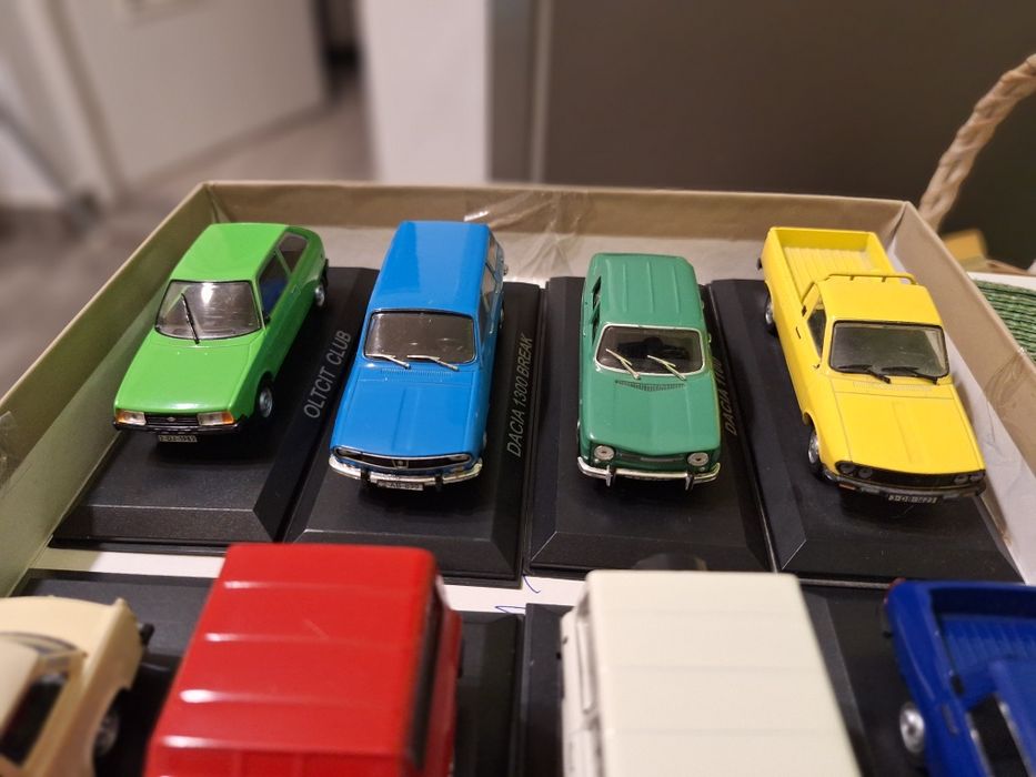 Machete scara 1.43 Catelu • OLX.ro