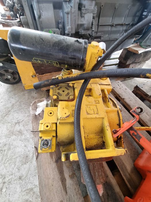 Pompa Hidrostatica New Holland Danfoss KVEBB1402 Atel • OLX.ro