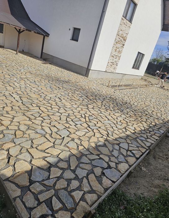 Piatra naturala de rau Campina • OLX.ro