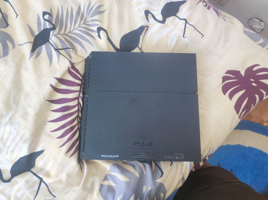 Vând ps 4 perfect Bacau • OLX.ro