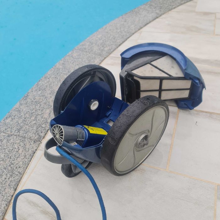 Робот прахосмукачка за басейн Zodiac vortex 1 гр. Варна м-т Зеленика ...