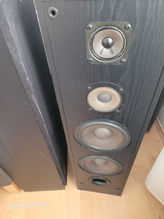 Boxe coloana Studio Power -Danemarca Bragadiru • OLX.ro