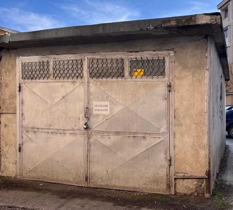 Vand garaj zona Republicii/Traian, in spate la Profi Baia Mare • OLX.ro