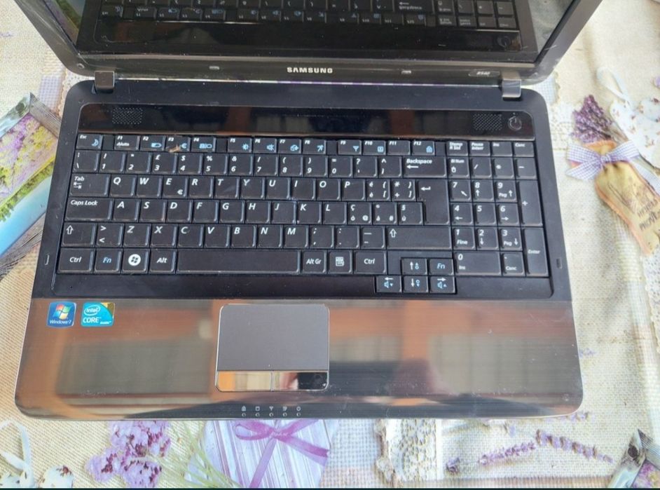 Laptop Samsung R540 i3 Targoviste • OLX.ro