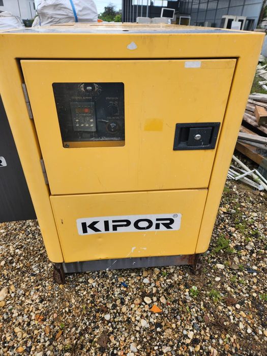 Generator curent Kipor Kde 37 kVA Petresti • OLX.ro