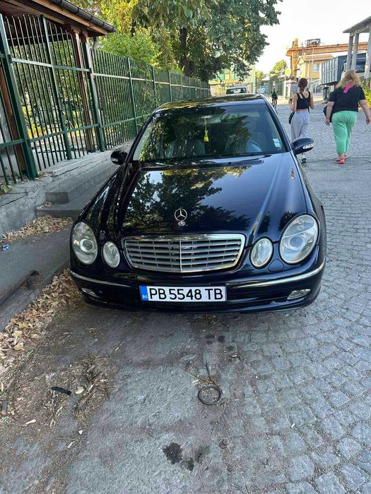 Мерцедес w211 2.7 на части с. Казичене • OLX.bg
